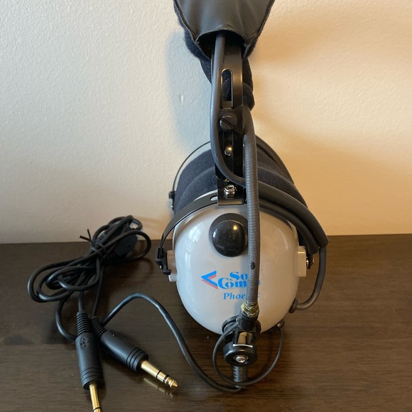 Headphones | Softcom Pilots Headset | Poshmark